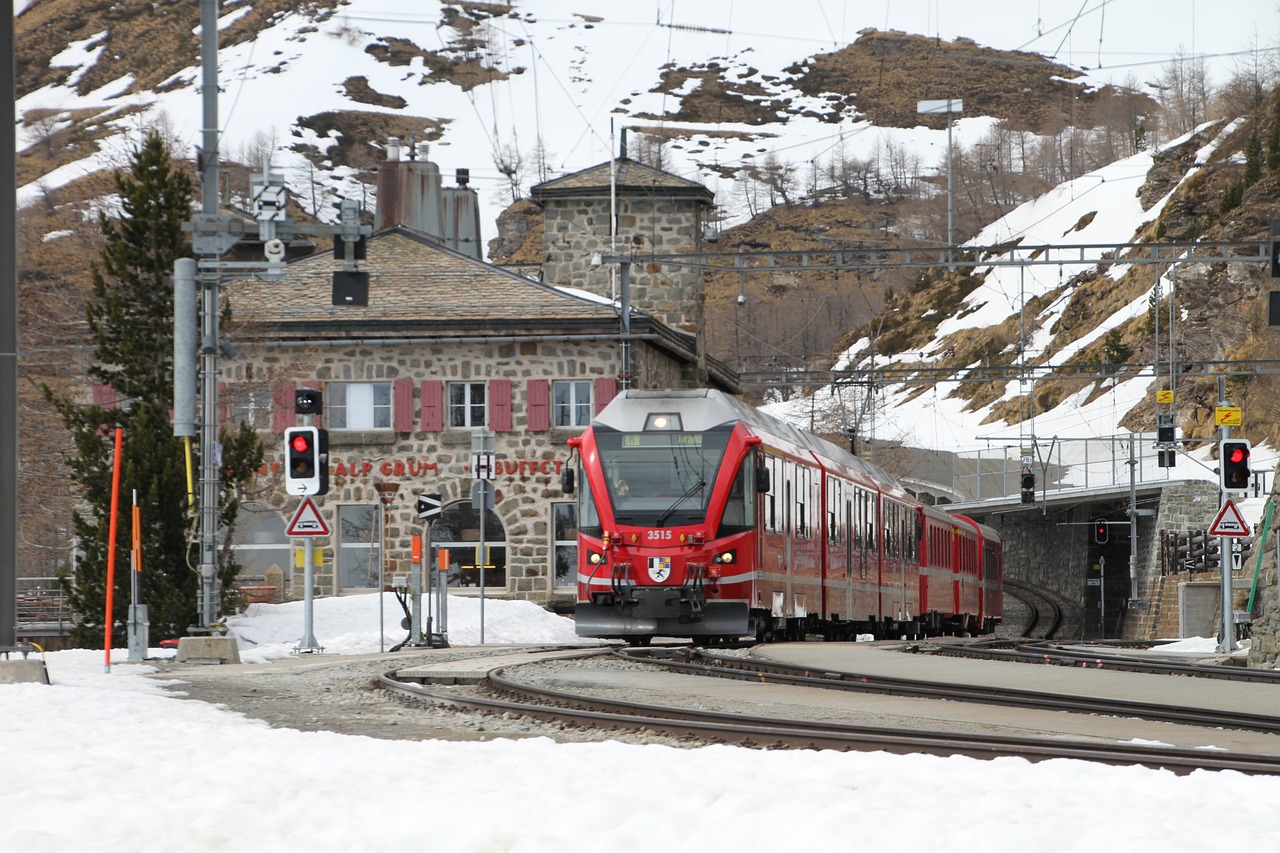 Samedan’s airport, on the roof of Europe. - Fly Aeolus