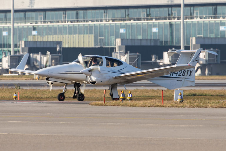 Prix petit avion : 5 modèles qui offrent un confort de qualité - Fly Aeolus