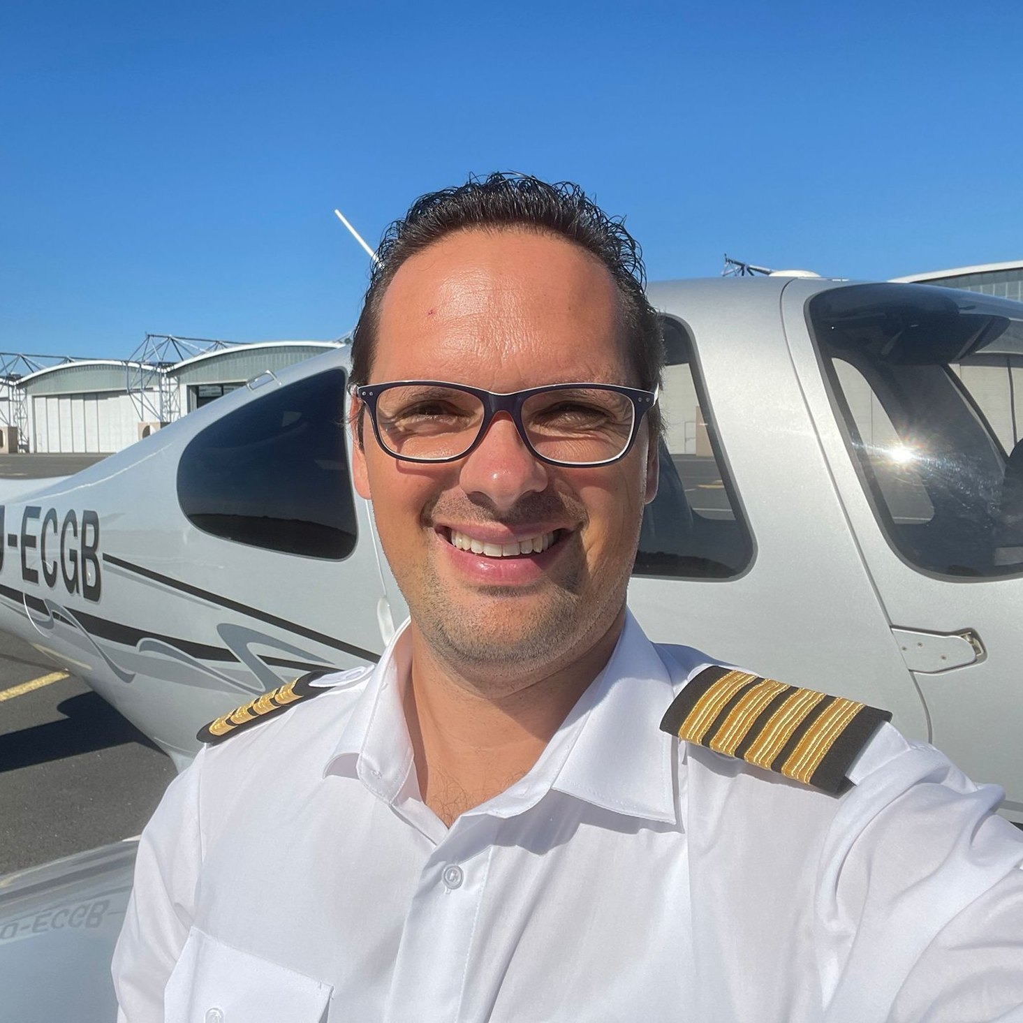 About us - Air taxi and Private jet team - Fly Aeolus