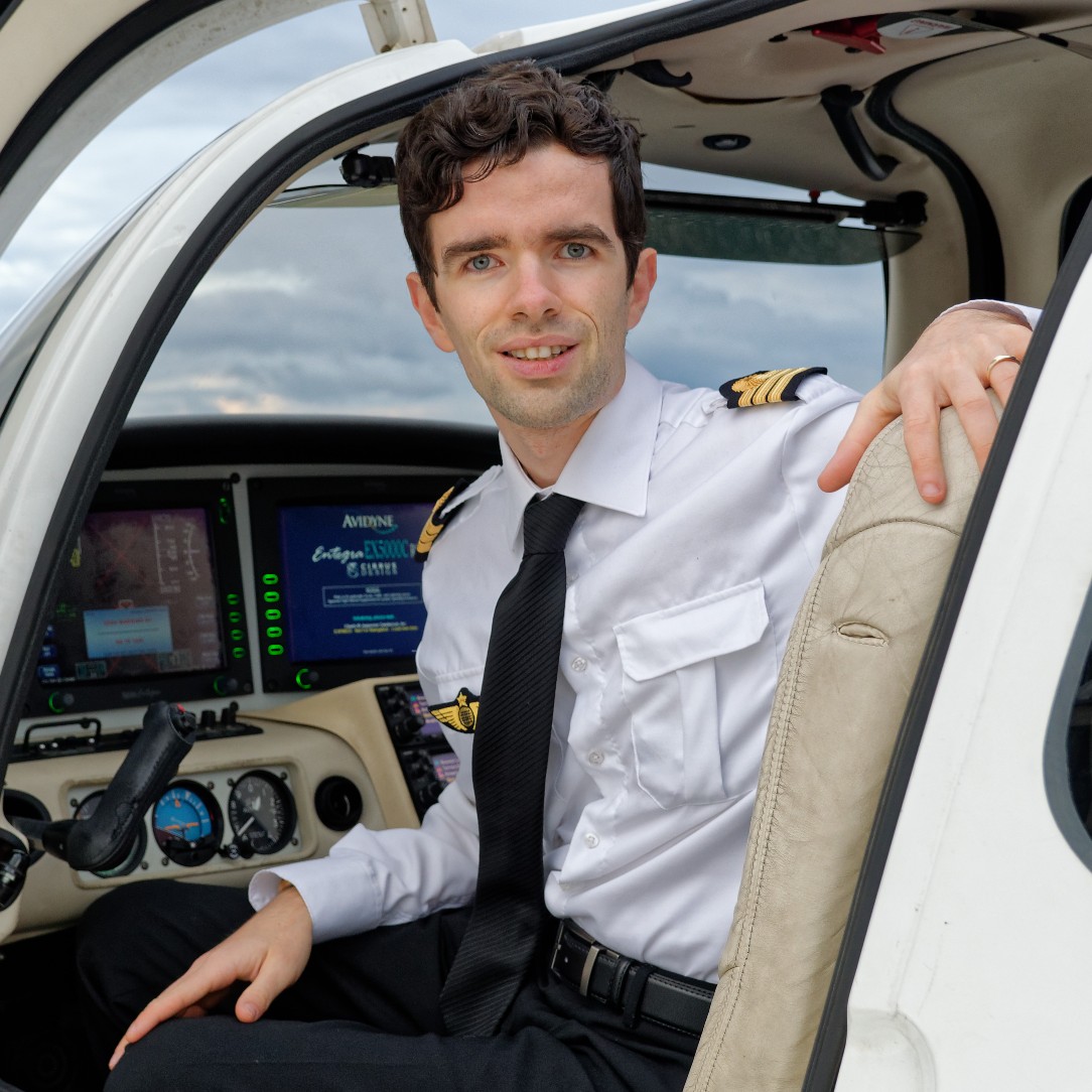 About us - Air taxi and Private jet team - Fly Aeolus